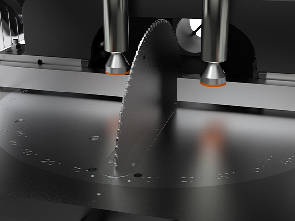 Single head sawing machines - Fom Industrie