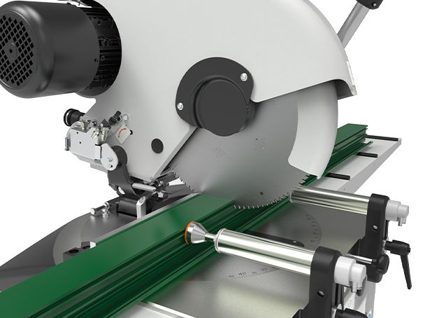 Single head sawing machines - Fom Industrie